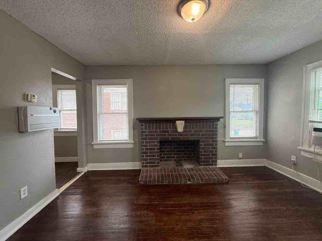 1 Bedroom Apartment for Rent at 1412 Nw 11th St #D, Oklahoma City, OK 73106 Classen Ten Penn