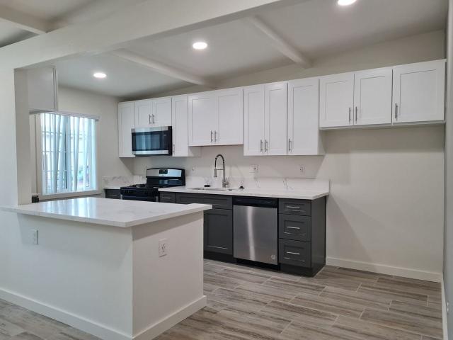 1 Bedroom Apartment for Rent at 1437 W Almond Ave, Orange, CA 92868