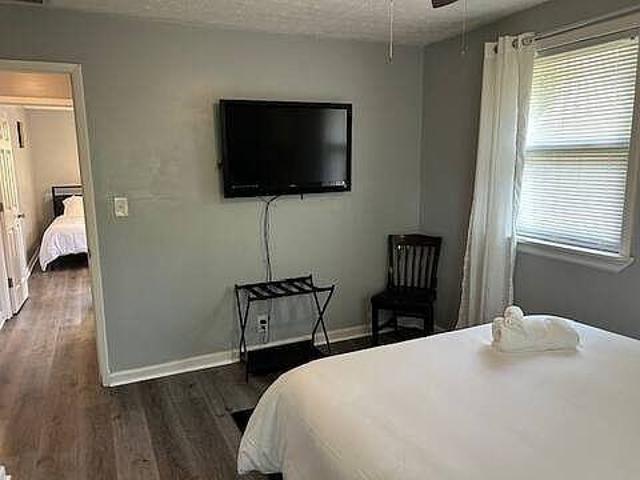 1 Bedroom Apartment for Rent at 1441 Andrews St Nw, Atlanta, GA 30314 Hunter Hills