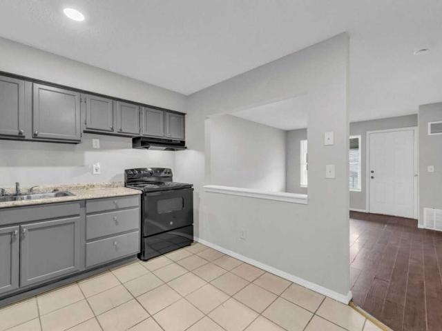 1 Bedroom Apartment for Rent at 1500 E 29th St, Kansas City, MO 64109 Mount Hope