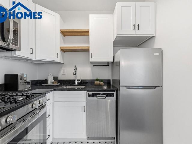 1 Bedroom Apartment for Rent at 1503 N Pennsylvania St #28, Indianapolis, IN 46202 Near Northside