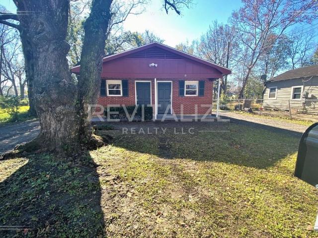 1 Bedroom Apartment for Rent at 1505 Orange St #B, Mobile, AL 36605 Maysville