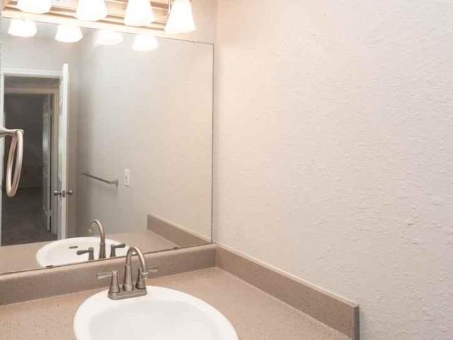 1 Bedroom Apartment for Rent at 1506 E Riverside Dr #311, Austin, TX 78741 Riverside