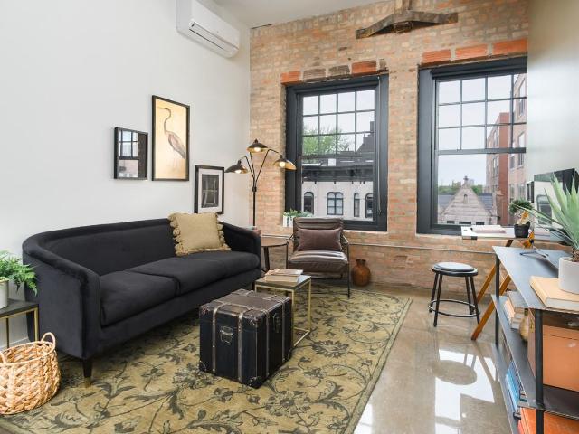 1 Bedroom Apartment for Rent at 1515 W Monroe St #1 1, Chicago, IL 60607 Near West Side