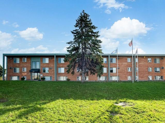 1 Bedroom Apartment for Rent at 1527 Westminster St #1527 206, St. Paul, MN 55130 Payne Phalen