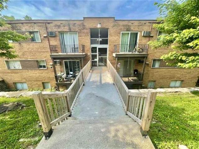 1 Bedroom Apartment for Rent at 1599 Glen Parker Ave #3, Cincinnati, OH 45223 Northside