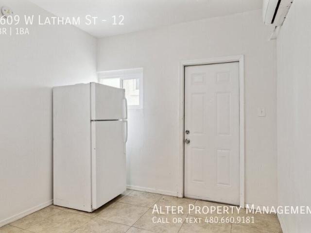 1 Bedroom Apartment for Rent at 1609 W Latham St #12, Phoenix, AZ 85007