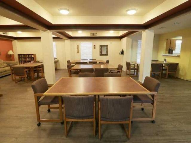 1 Bedroom Apartment for Rent at 1616 E Rock Creek Dr, Orange, CA 92866