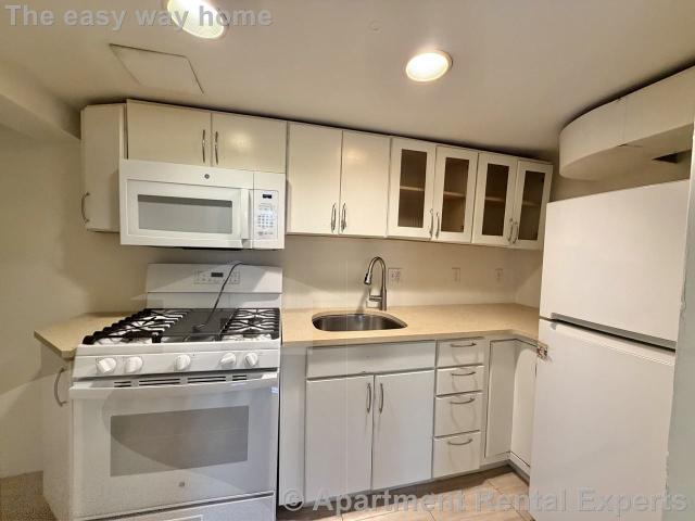 1 Bedroom Apartment for Rent at 167 Summer St #B, Arlington, MA 02474 Arlington Center