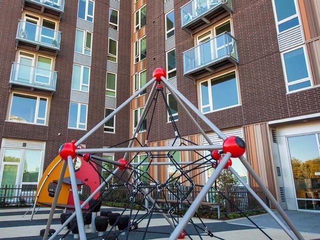 1 Bedroom Apartment for Rent at 1650 Nw 13th Ave, Portland, OR 97209 Pearl