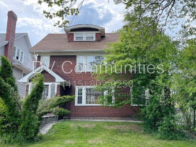 1 Bedroom Apartment for Rent at 1666 Glenmont Rd #3rdFL, Cleveland Heights, OH 44118 Cleveland Heights