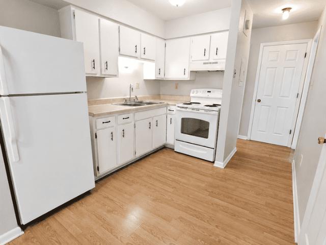 1 Bedroom Apartment for Rent at 16 Mello Ave #A, Dayton, OH 45410 Walnut Hills