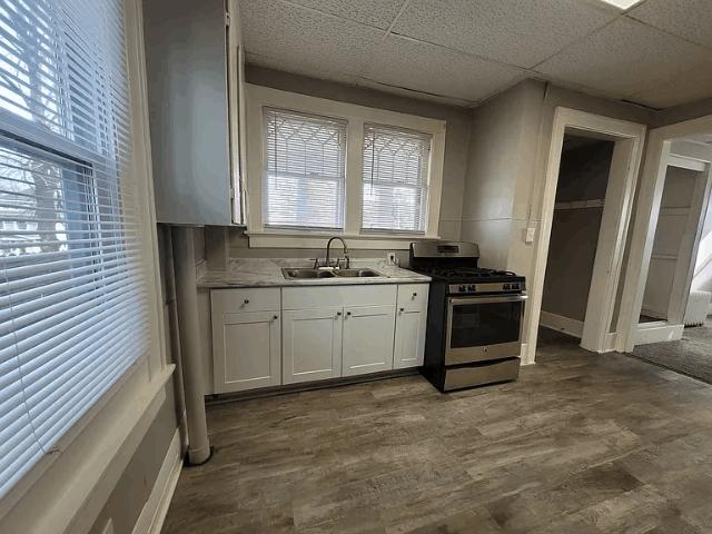 1 Bedroom Apartment for Rent at 1700 E 9th St #1, Des Moines, IA 50316 Union Park