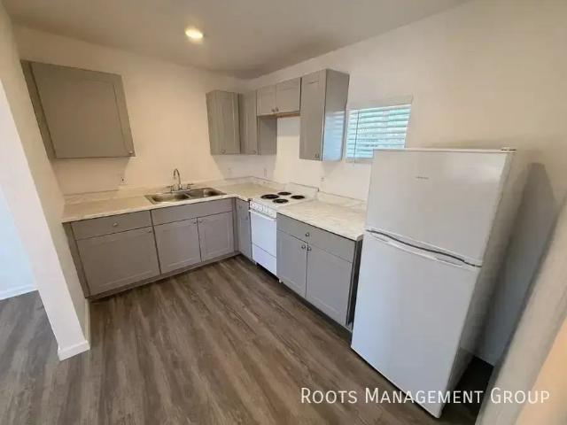 1 Bedroom Apartment for Rent at 1707 E Apache Blvd #A6, Tempe, AZ 85281