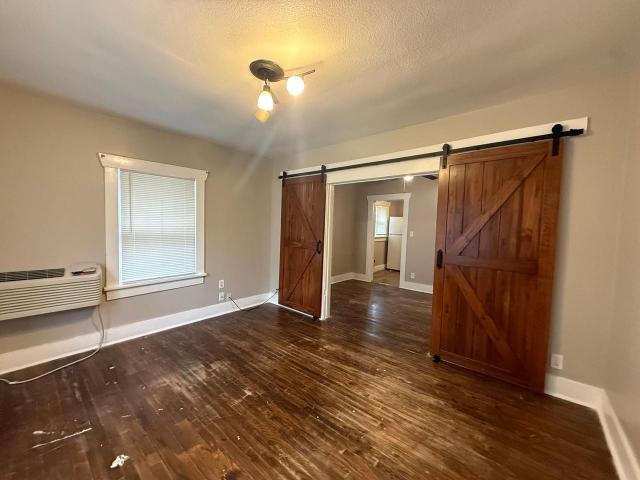 1 Bedroom Apartment for Rent at 1710 E Victor St #5, Wichita, KS 67214