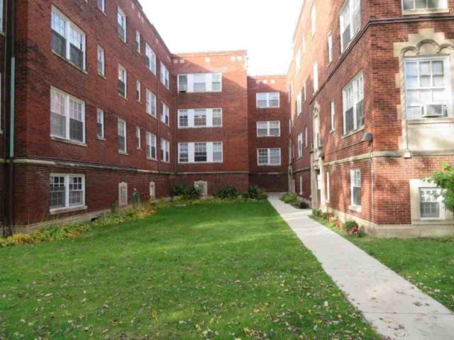 1 Bedroom Apartment for Rent at 1712 W Albion Ave #1714GARDEN, Chicago, IL 60626 Rogers Park