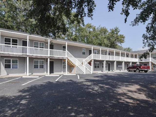1 Bedroom Apartment for Rent at 1724 Ashley Hall Road #J, Charleston, SC 29407