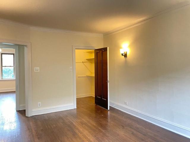 1 Bedroom Apartment for Rent at 1725 W Thorndale Ave #2B, Chicago, IL 60660 Edgewater