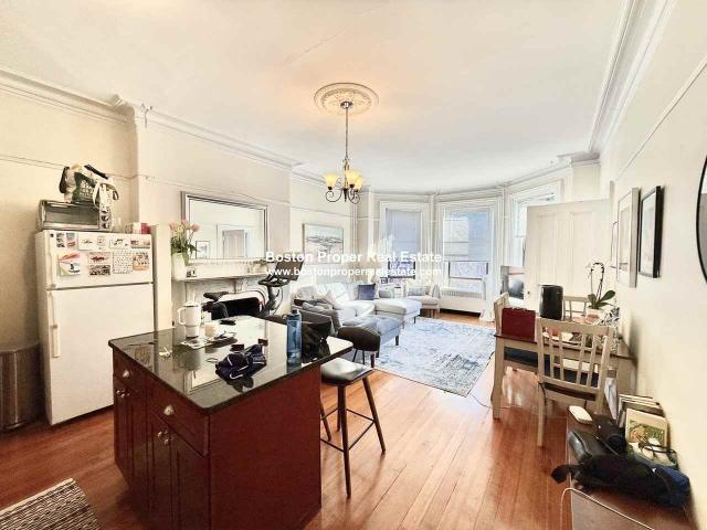 1 Bedroom Apartment for Rent at 177 Marlborough St #8, Boston, MA 02116 Back Bay