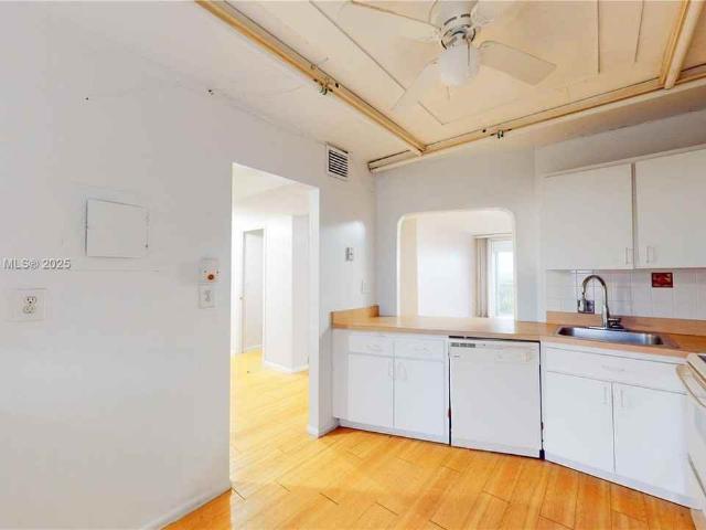 1 Bedroom Apartment for Rent at 1780 Ne 191st St #606 2, North Miami Beach, FL 33179
