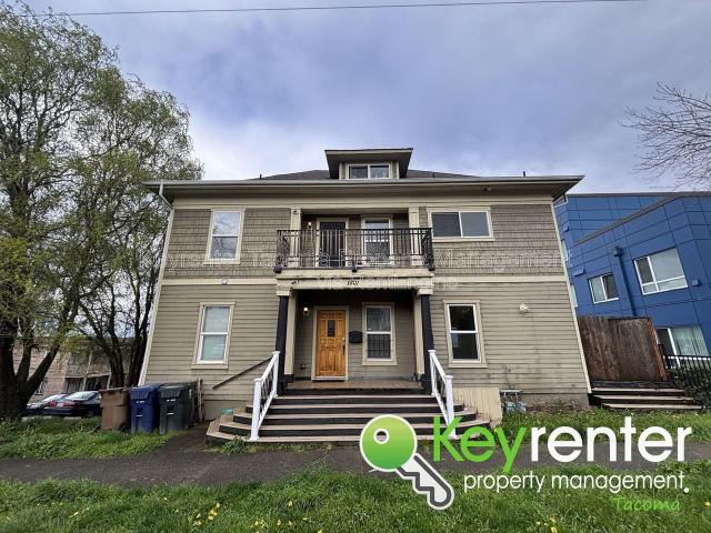 1 Bedroom Apartment for Rent at 1801 S G St #4, Tacoma, WA 98405 New Tacoma