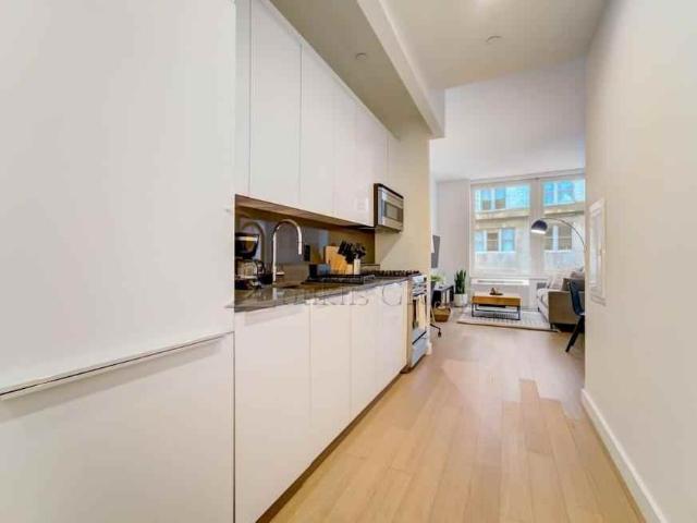 1 Bedroom Apartment for Rent at 180 Water St #2305, New York, NY 10038 Financial District