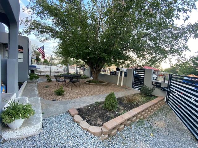 1 Bedroom Apartment for Rent at 1916 Edith Blvd Se #B, Albuquerque, NM 87102 South Broadway