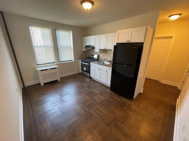 1 Bedroom Apartment for Rent at 1931 Kennedy Blvd #203, North Bergen, NJ 07047