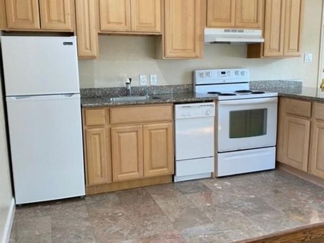 1 Bedroom Apartment for Rent at 1943 Euclid Ave, Menlo Park, CA 94025 The Willows
