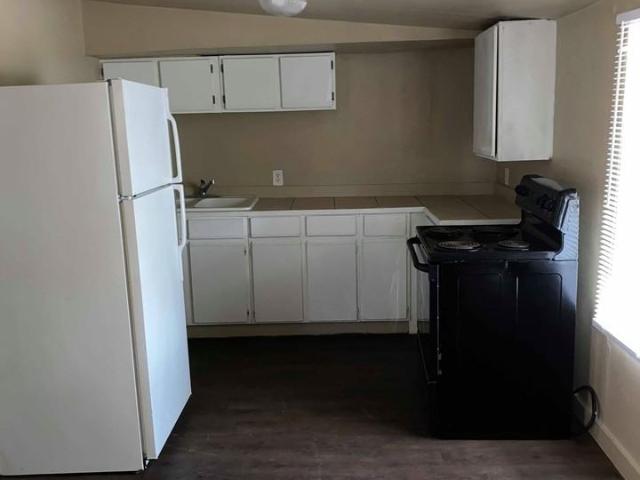 1 Bedroom Apartment for Rent at 1000 Chihuahua St #B, Lockhart, TX 78644