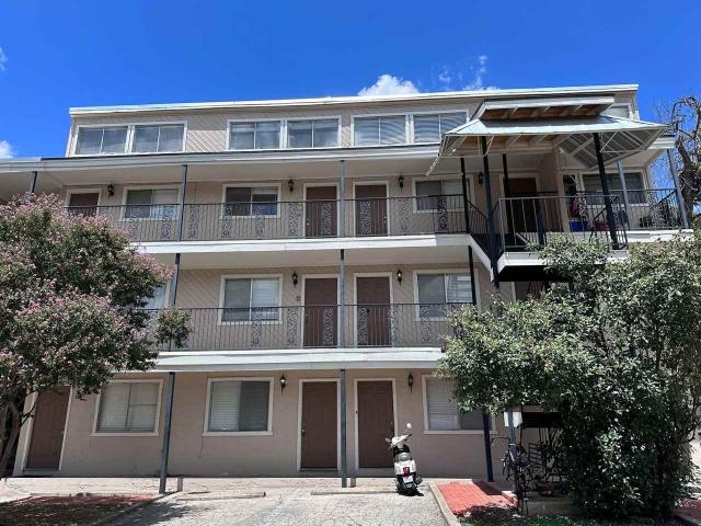 1 Bedroom Apartment for Rent at 1010 W 23rd St, Austin, TX 78705 West University