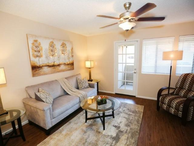 1 Bedroom Apartment for Rent at 10134 W Mohawk Ln, Peoria, AZ 85382
