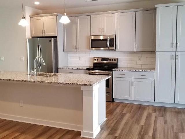 1 Bedroom Apartment for Rent at 1024 Sharon Towns Dr, Charlotte, NC 28210 Sterling