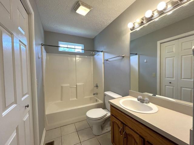1 Bedroom Apartment for Rent at 1035 Baxter Ave #3, Louisville, KY 40204 Cherokee Triangle