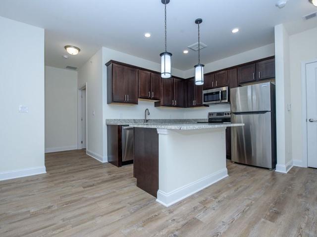1 Bedroom Apartment for Rent at 1040 1040 Broadway 201 #201, Rensselaer, NY 12144