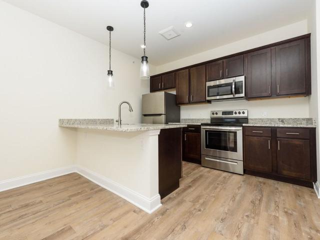 1 Bedroom Apartment for Rent at 1040 1040 Broadway 301 #301, Rensselaer, NY 12144