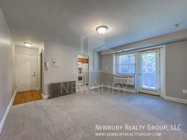 1 Bedroom Apartment for Rent at 104 W Steuben St #1, Crafton, PA 15205 Crafton