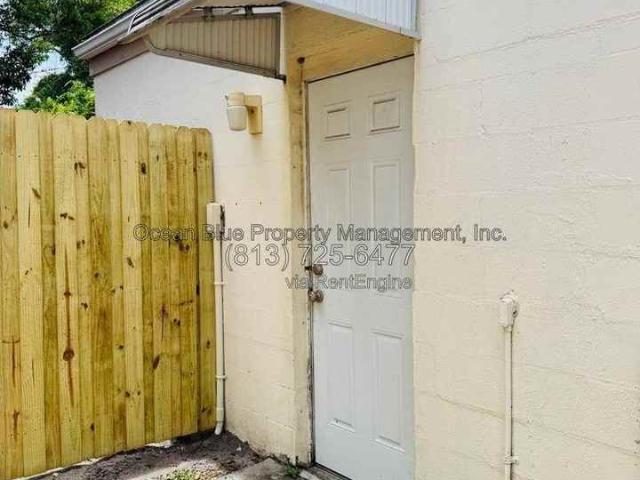 1 Bedroom Apartment for Rent at 104 Emerald Ln #B, Largo, FL 33771 Village Green