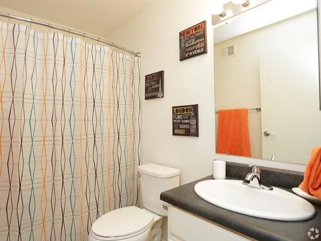 1 Bedroom Apartment for Rent at 10500 Hillcrest Rd, Kansas City, MO 64134 Fairlane