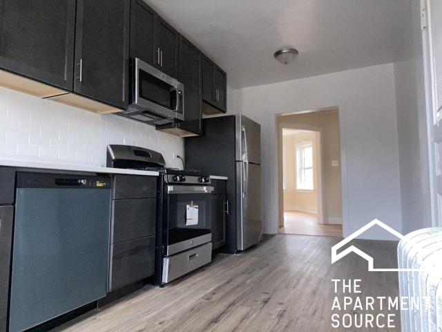 1 Bedroom Apartment for Rent at 106 Lincoln Ave #1E, Riverside, IL 60546