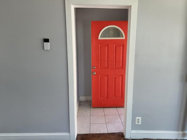 1 Bedroom Apartment for Rent at 10730 S Lafayette Ave #1, Chicago, IL 60628 Roseland