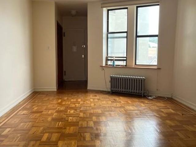 1 Bedroom Apartment for Rent at 10 Adrian Avenue #3B, New York, NY 10463 Marble Hill
