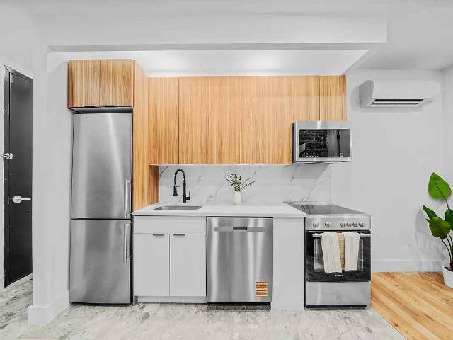 1 Bedroom Apartment for Rent at 10th Ave & Dyer Ave #1, New York, NY 10018 Chelsea