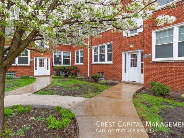 1 Bedroom Apartment for Rent at 11025 S Artesian Ave #1S, Chicago, IL 60655 Morgan Park