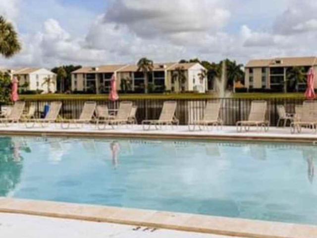 1 Bedroom Apartment for Rent at 1105 Green Pine Blvd #C1, West Palm Beach, FL 33409 Palm Club