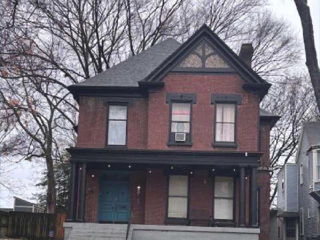 1 Bedroom Apartment for Rent at 1106 Cherokee Rd #6, Louisville, KY 40204 Cherokee Triangle