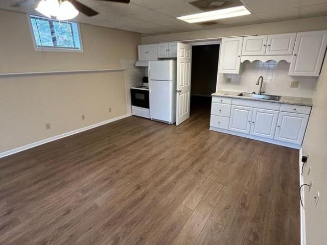 1 Bedroom Apartment for Rent at 110 Whooping Creek Rd #A, Carrollton, GA 30116