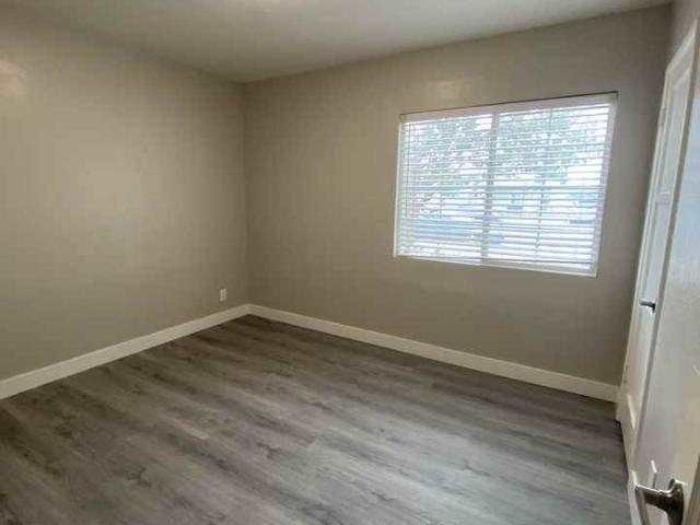 1 Bedroom Apartment for Rent at 11145 Crestbrook St #4, Norwalk, CA 90650 Norwalk
