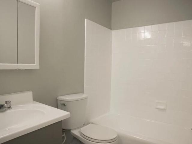 1 Bedroom Apartment for Rent at 1117 W Linden St, Riverside, CA 92507 University