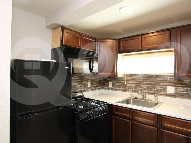 1 Bedroom Apartment for Rent at 1119 N 35th St #6, Phoenix, AZ 85008